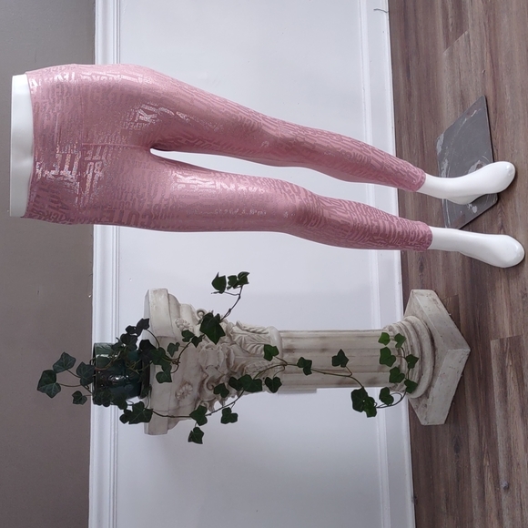 Fabletics | Pants & Jumpsuits | Fabletics Powerhold Pink Motivational ...